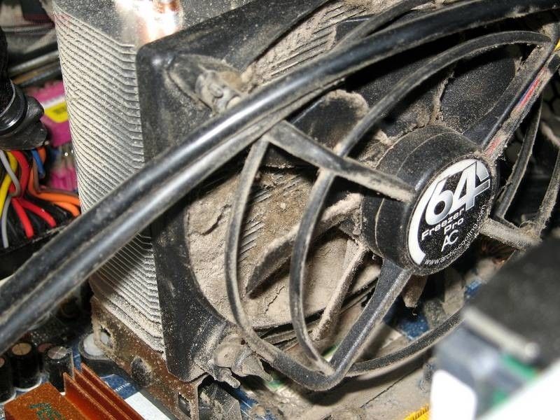 In Pictures: 40 Of The Dirtiest PCs We've Ever Seen: Page 4 | Tom's ...