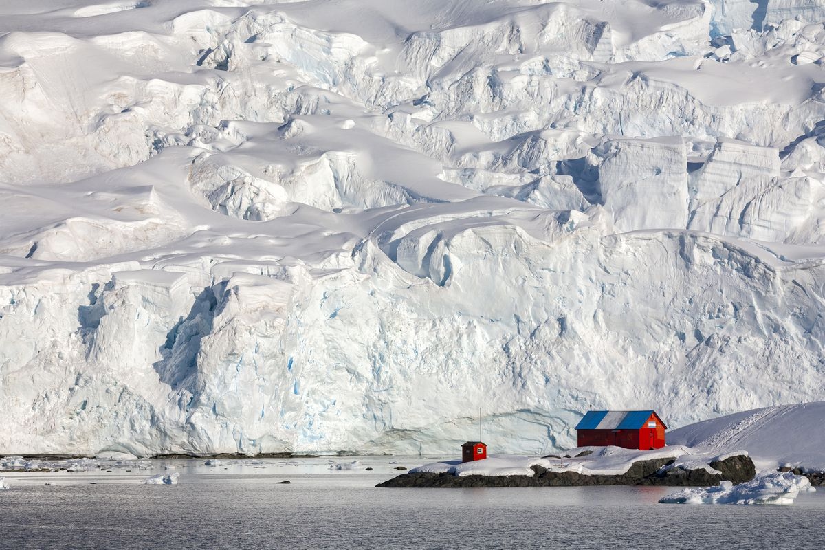 Researchers record 1st-ever heat wave in East Antarctica | The Week
