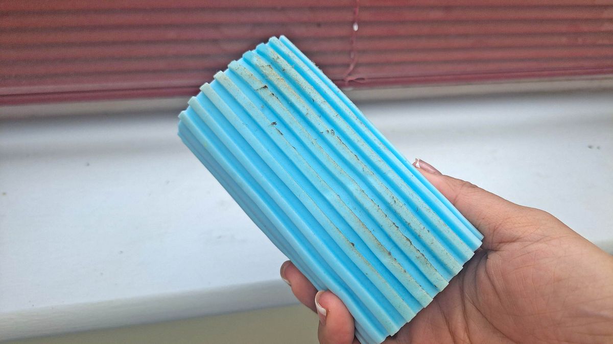 I tried the viral Scrub Daddy Damp Duster, and I'm never going back to ...