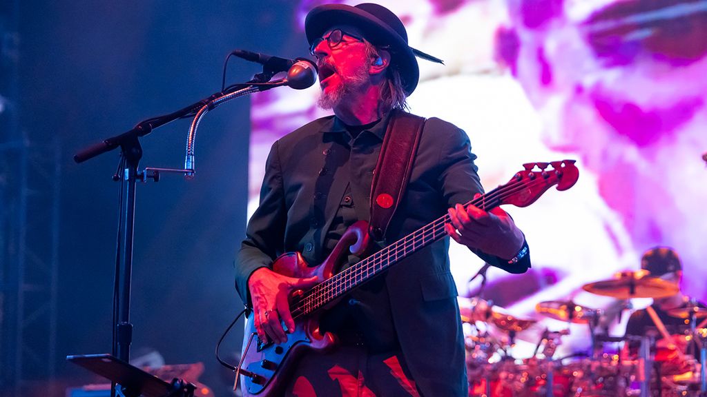 How Eddie Van Halen led to Les Claypool picking up the bass | Guitar World