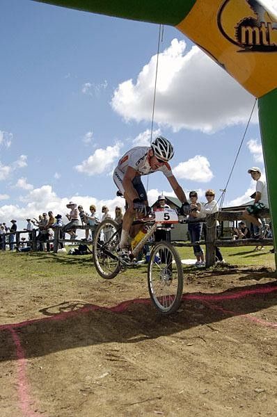 Gordon Wins Australia's first marathon championships | Cyclingnews