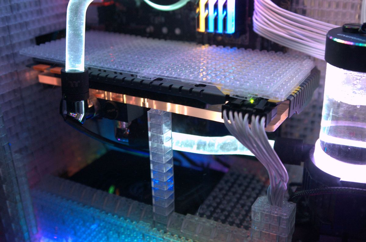 Half-Life 2's Citadel as a 9-foot tall PC, and other awesome case mods ...