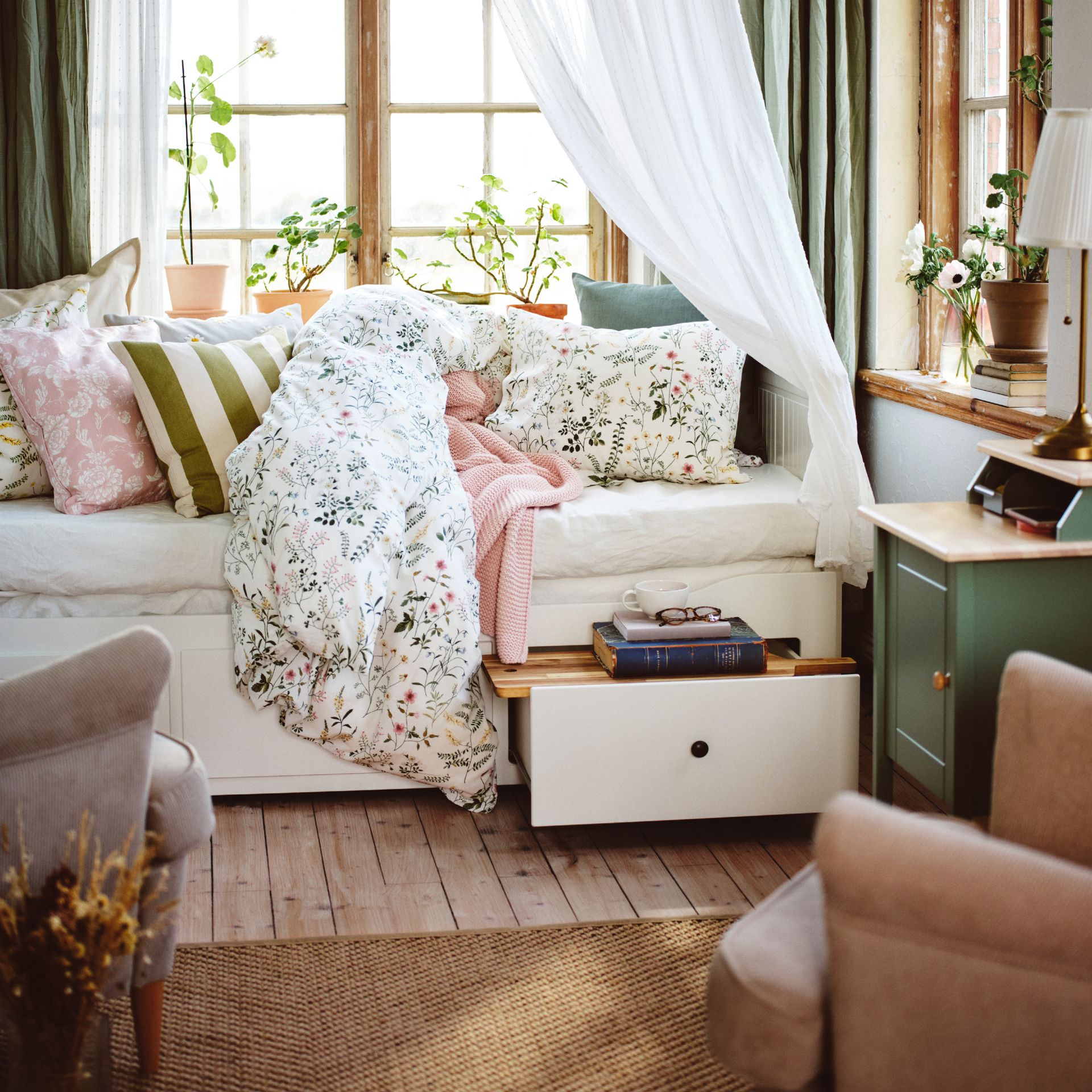 How to decorate a north-facing room -embrace this tricky space | Ideal Home