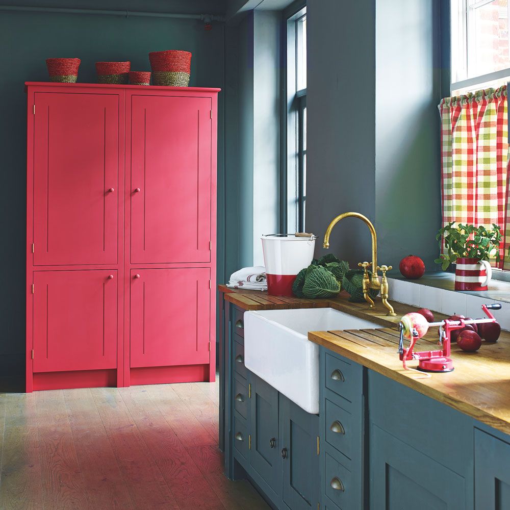 Red kitchen ideas – cabinets and details in shades from rust to scarlet ...