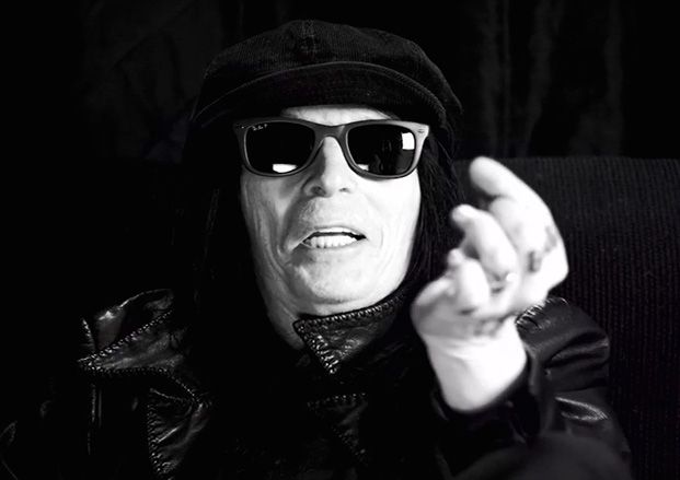Watch Mick Mars Say What He Thinks Of Awards In Exclusive Clip From New Mötley Crüe Film