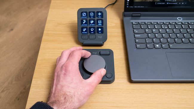 Logitech MX Creative Console review: a new kind of Loupedeck control ...