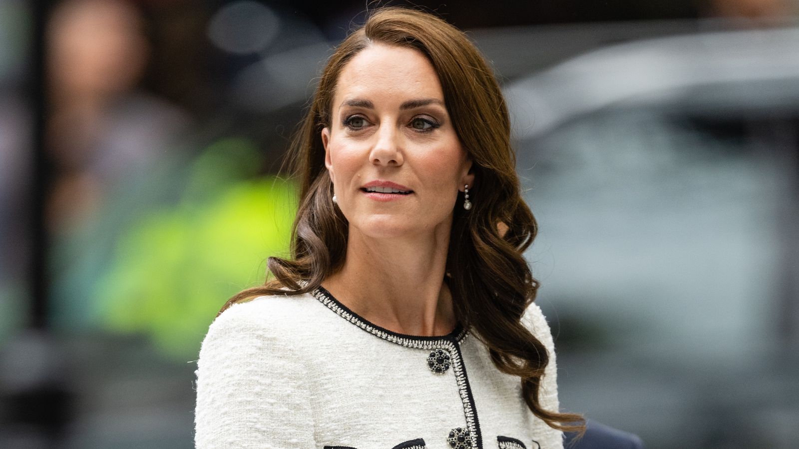 Kate Middleton 'not going to buckle' thanks to 'inner strength' | Woman ...
