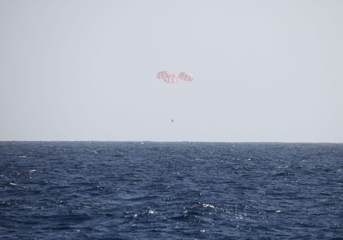 Landing Day Photos: SpaceX's 2nd Dragon Cargo Mission | Space