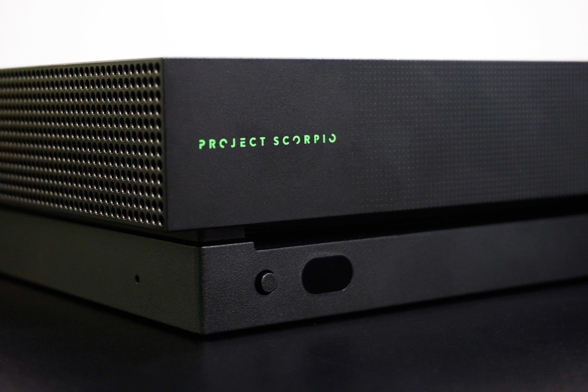 How the new Xbox One screen dimmer works in the Xbox fall update ...