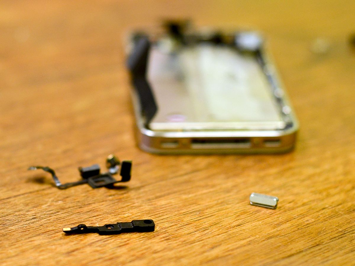 How to replace a stuck or broken iPhone power button: The ultimate ...