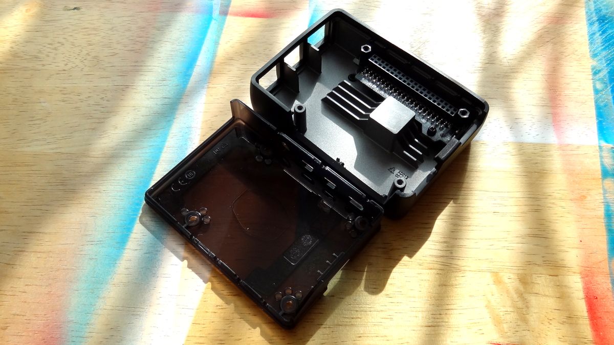 Cooler Master Pi Case 40 Review | Tom's Hardware