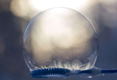 Frozen Family Fun: Try These Cold-Weather Science Experiments | Live ...