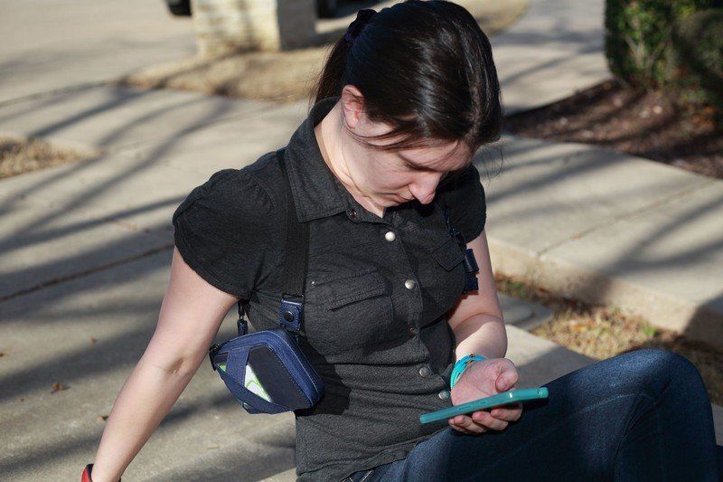Smartphone shoulder holsters: Why they work and why I wear one ...