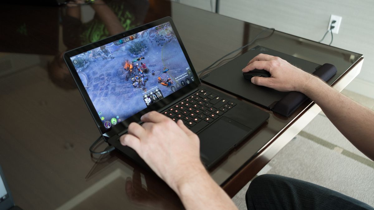 First Look: Project Linda turns the Razer Phone into a laptop | TechRadar
