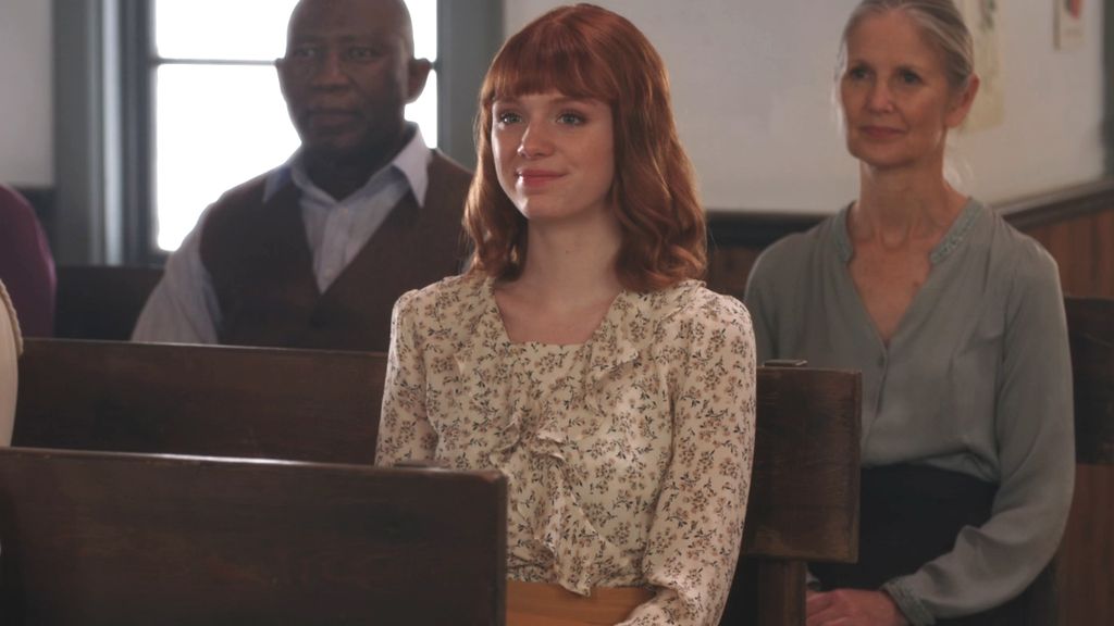 When Calls The Heart Star's Mom Opens Up About 5-Story Fall That Left ...