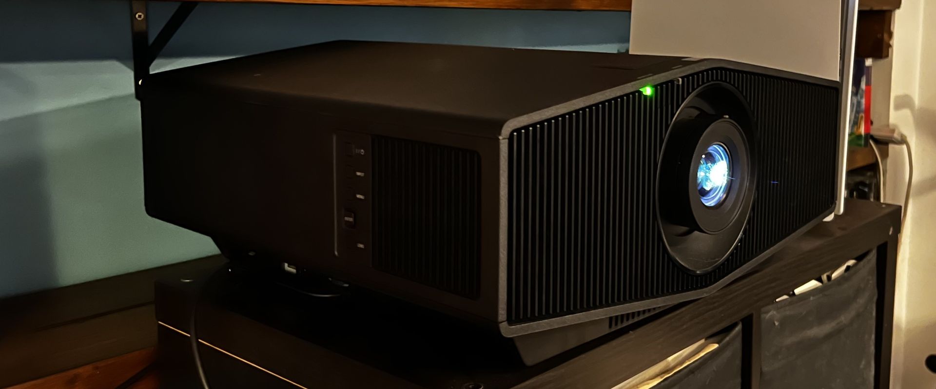 Sony VPL-XW5000 review: "Unquestionably a fantastic projector; but ...