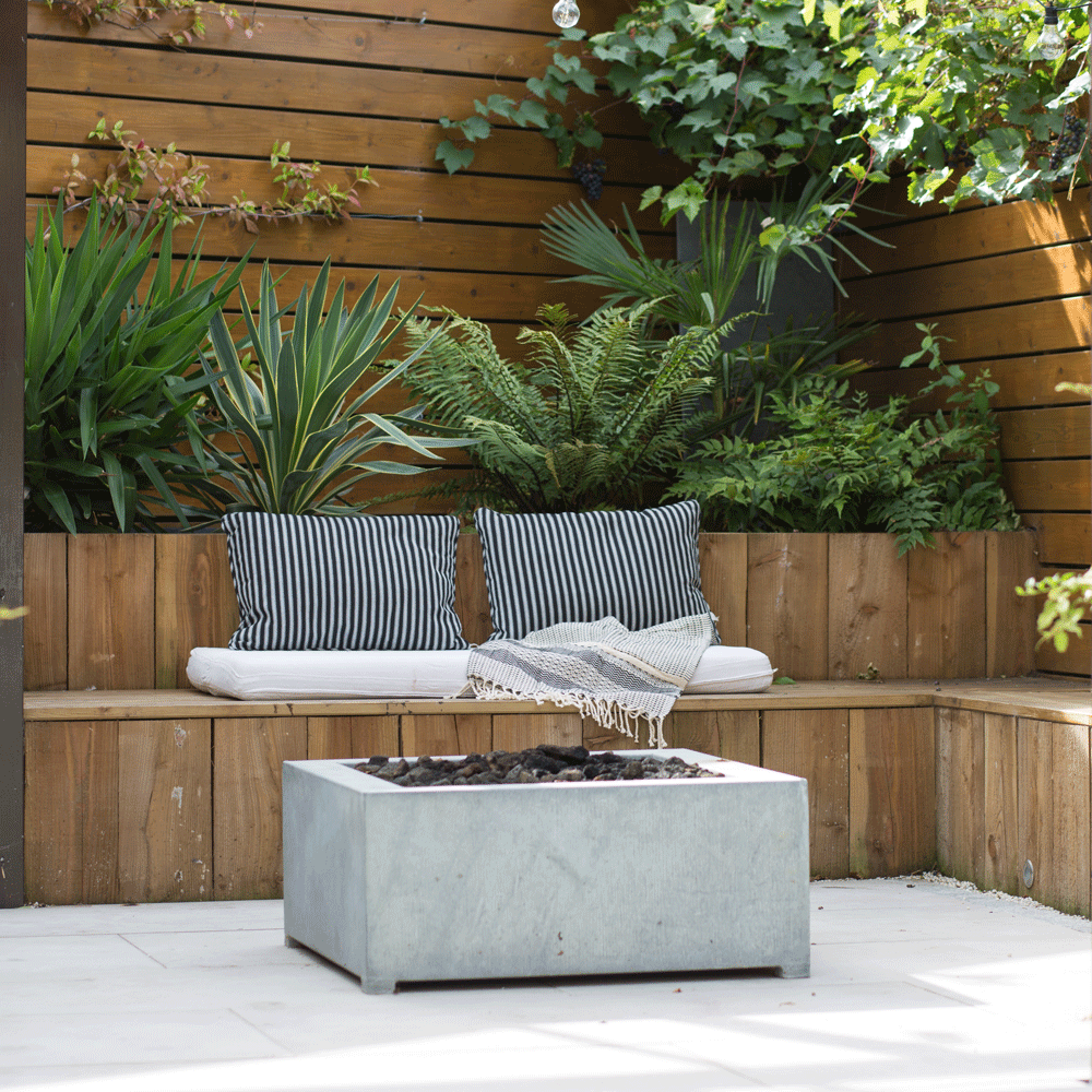 Structural planting, lighting and built-in furniture transform unloved ...