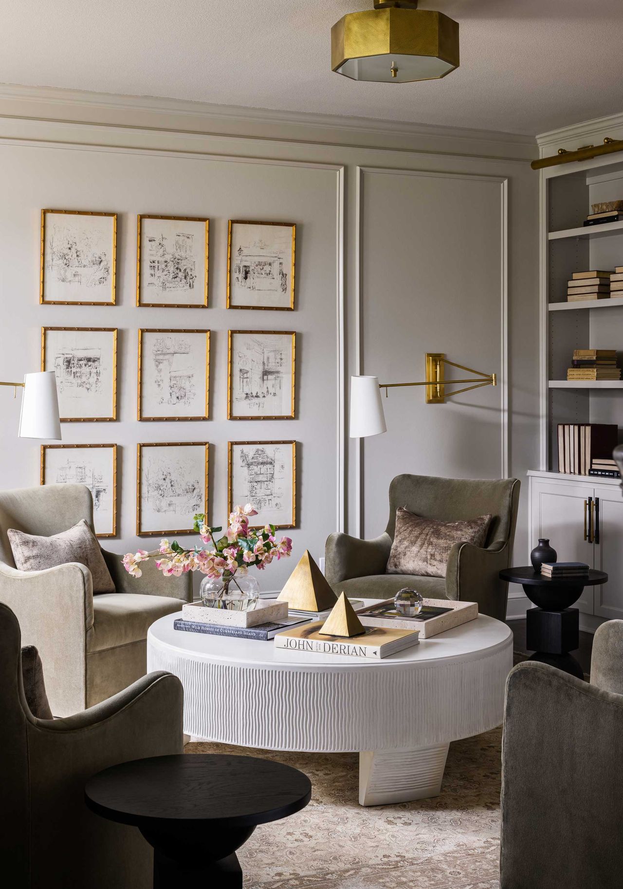 Are gallery walls going out of style? These interior designers all came ...