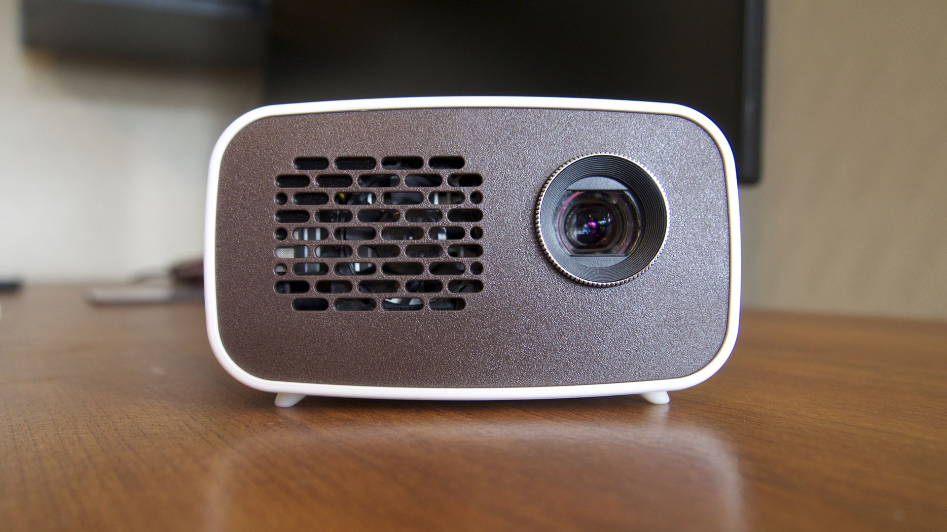 Specs and performance - LG Minibeam PH300 review - Page 2 | TechRadar