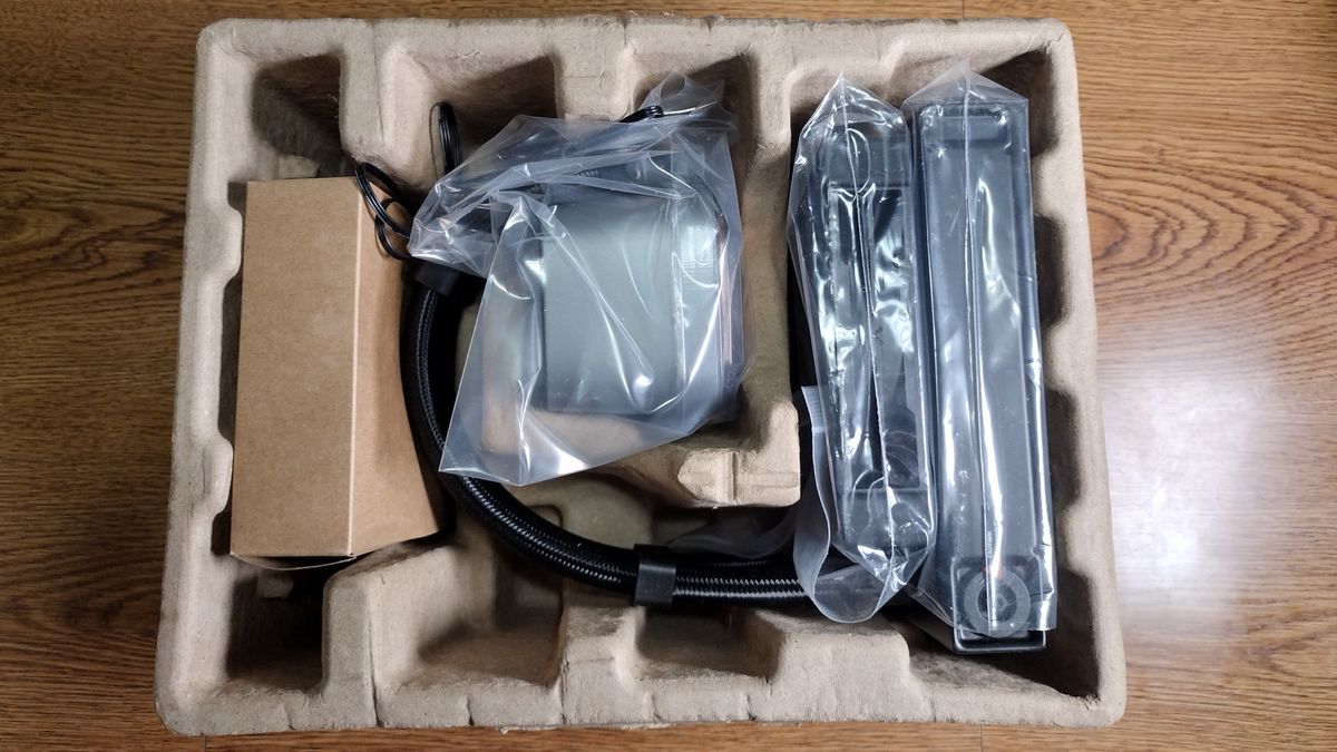 DeepCool LS320 Review: Small Size, Medium Bite | Tom's Hardware