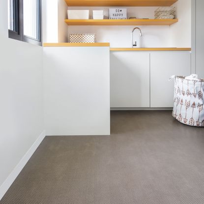 Utility room flooring ideas – for vinyl, water-resistant laminate and ...