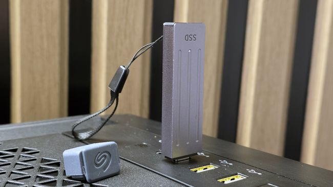 Qnap's Tiny Portable NAS Crams in Four SSDs and Dual 2.5GbE | Tom's ...