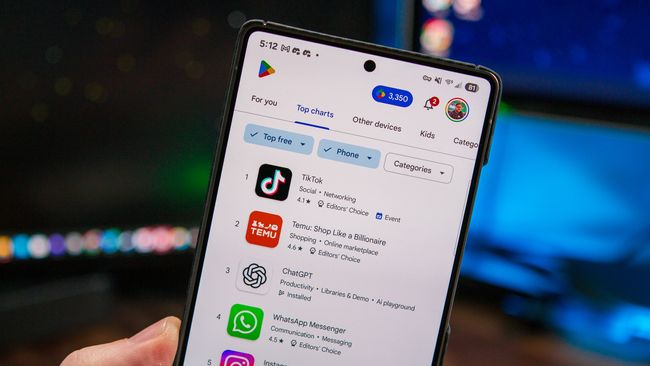 Play Store Update Bugs Several Android Users With Recurring Notifications Android Central