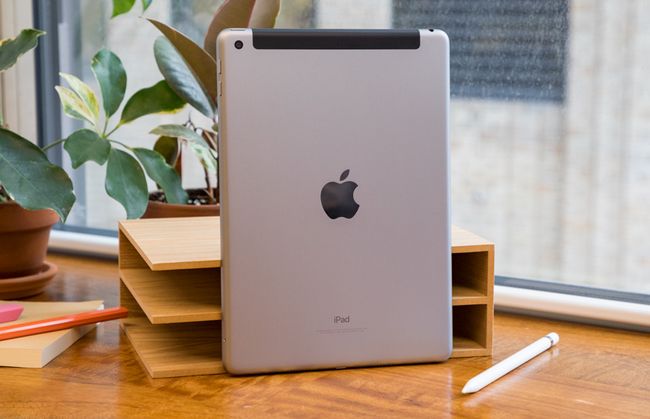 Apple iPad 9.7-inch (2018) - Full Review and Benchmarks | Laptop Mag