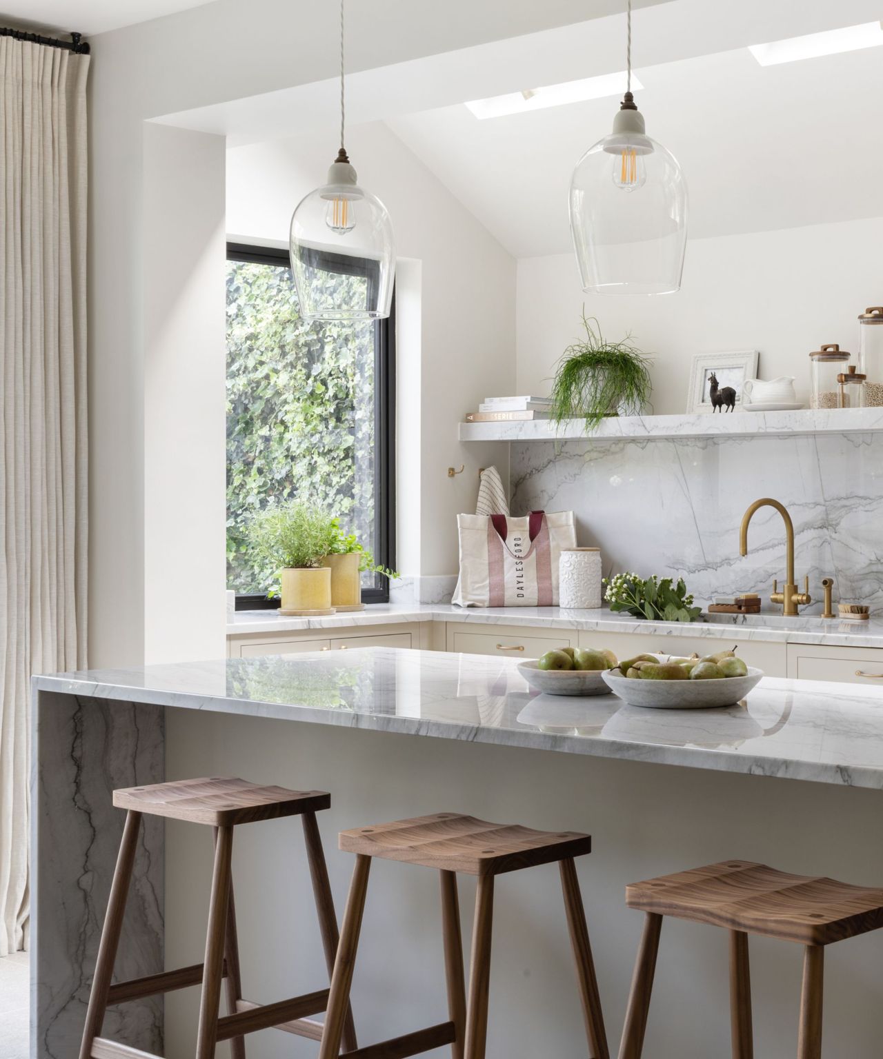 How do you soften a modern kitchen? | Homes and Gardens