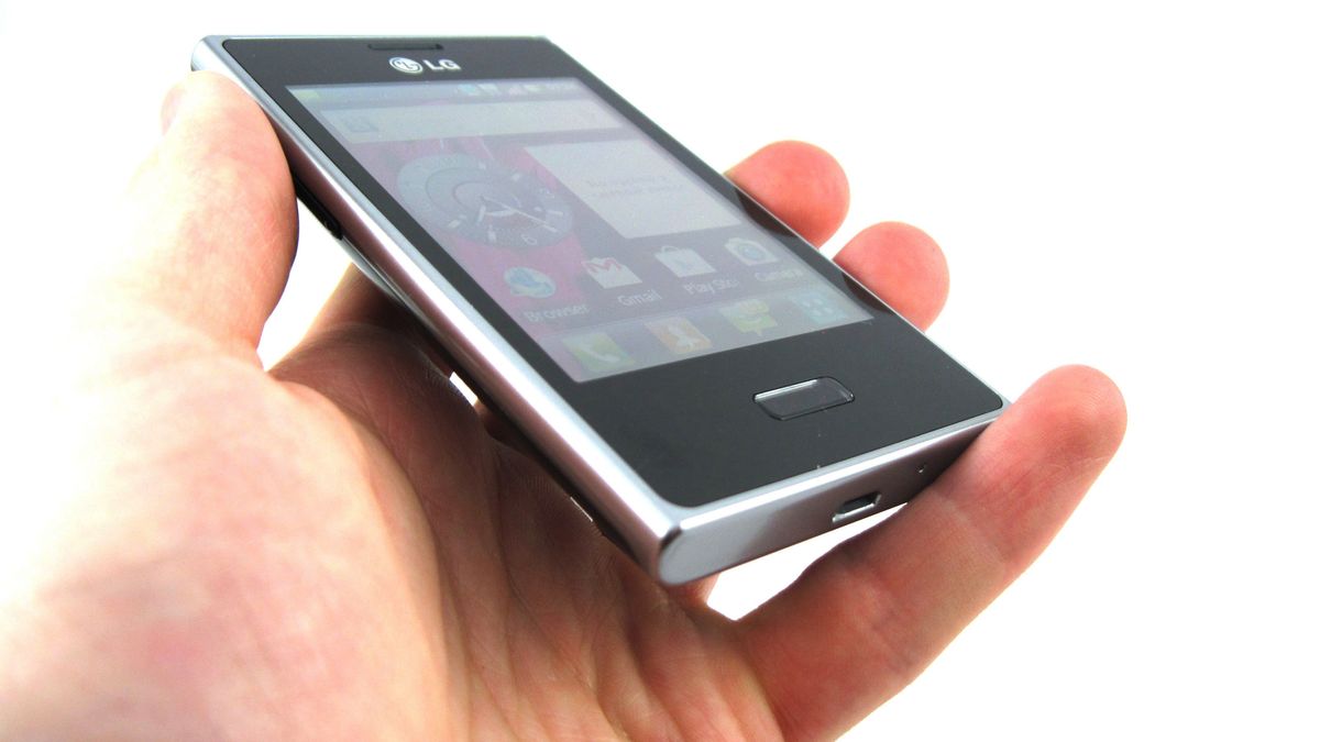 Design and feel - LG Optimus L3 review - Page 2 | TechRadar