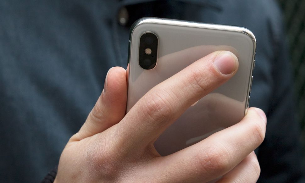 Is Your iPhone Spying on You? Here’s What Apple Told Lawmakers | Tom's ...