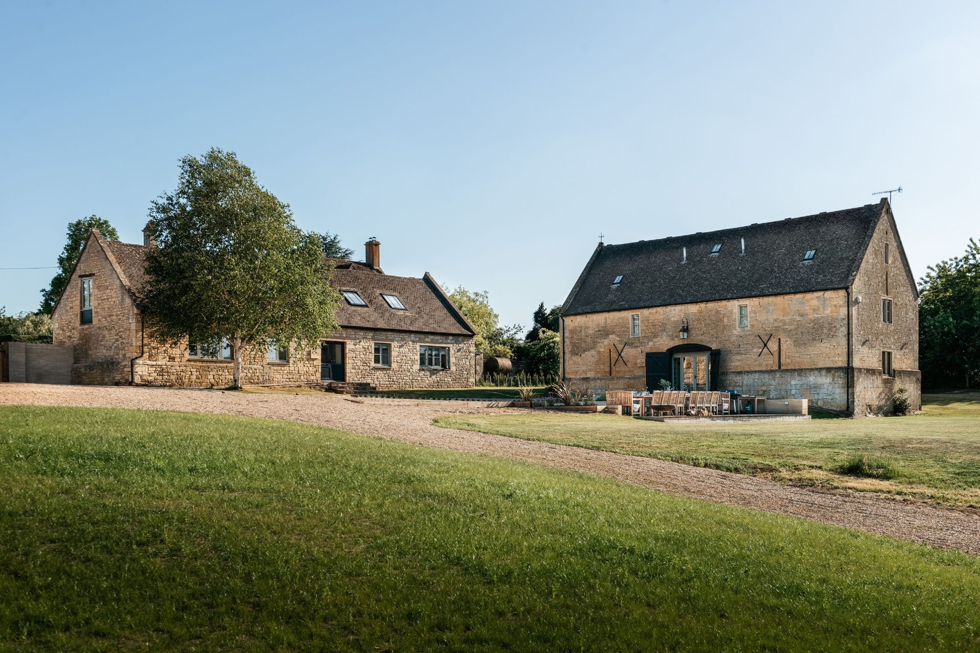 See how an 18th-century barn is transformed into a luxury retreat ...