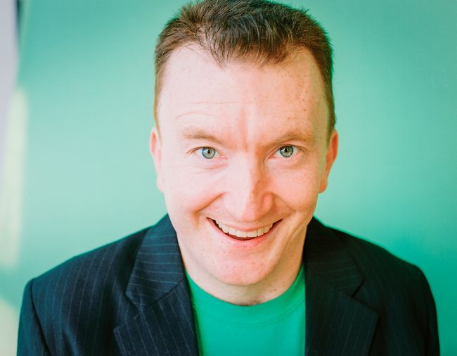 Why 'People of Earth' Abducts Our Hearts: Q&A with 'Jeff the Grey ...