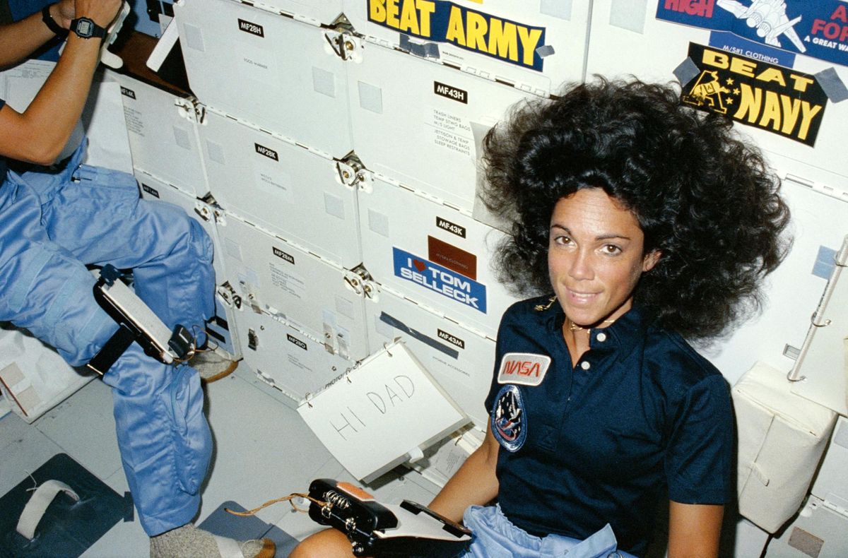 True stories of NASA's 1st women astronauts in new book 'The Six' | Space