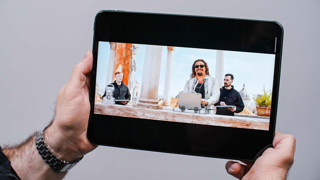 OnePlus Pad vs iPad (10th gen): Which tablet wins? | Tom's Guide