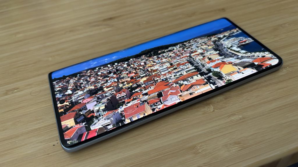 Motorola Edge 50 Fusion review: A stylish, battery-focused budget smartphone | TechRadar