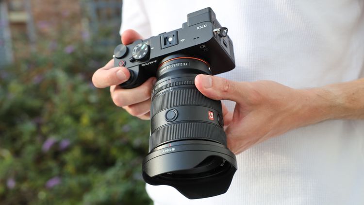 Sony’s most compact, most retro full-frame mirrorless cameras just ...