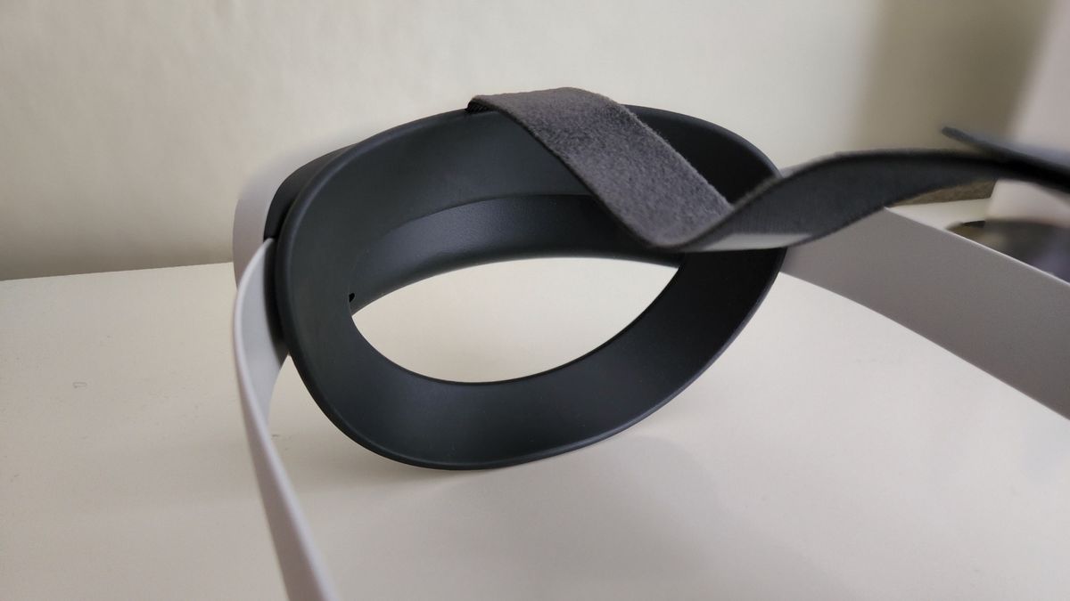 Quest 2 Elite Strap with Battery review: An excellent upgrade (if it ...