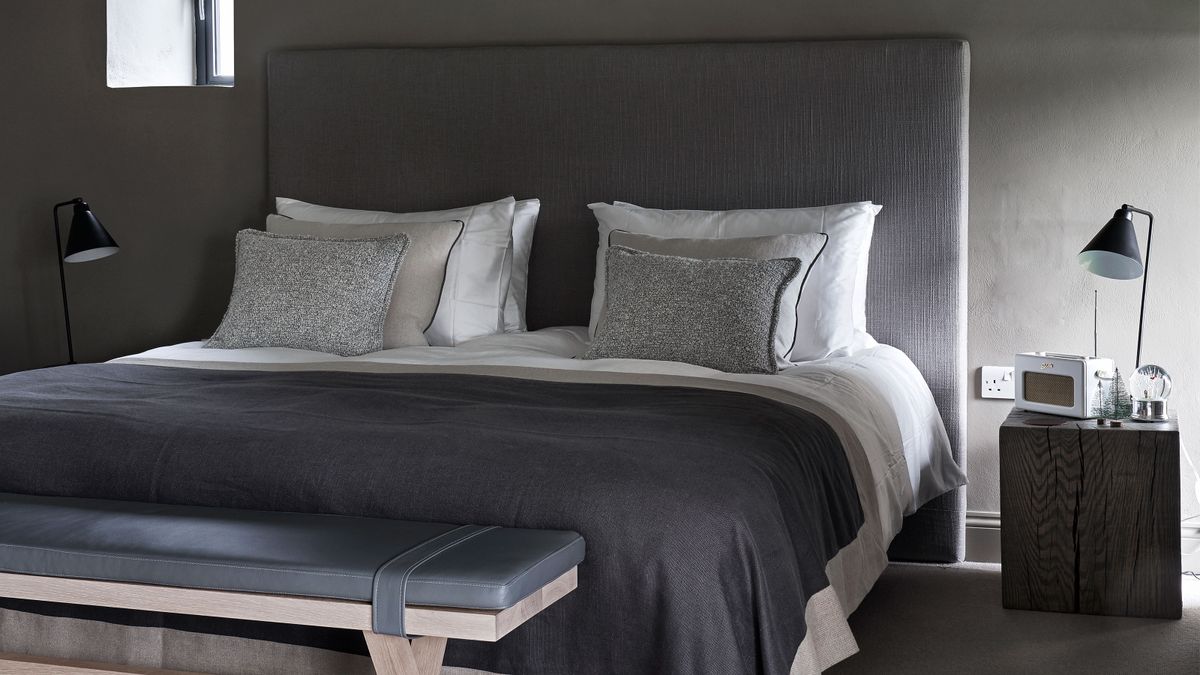 5 best colours for a dark bedroom with no natural light | Ideal Home