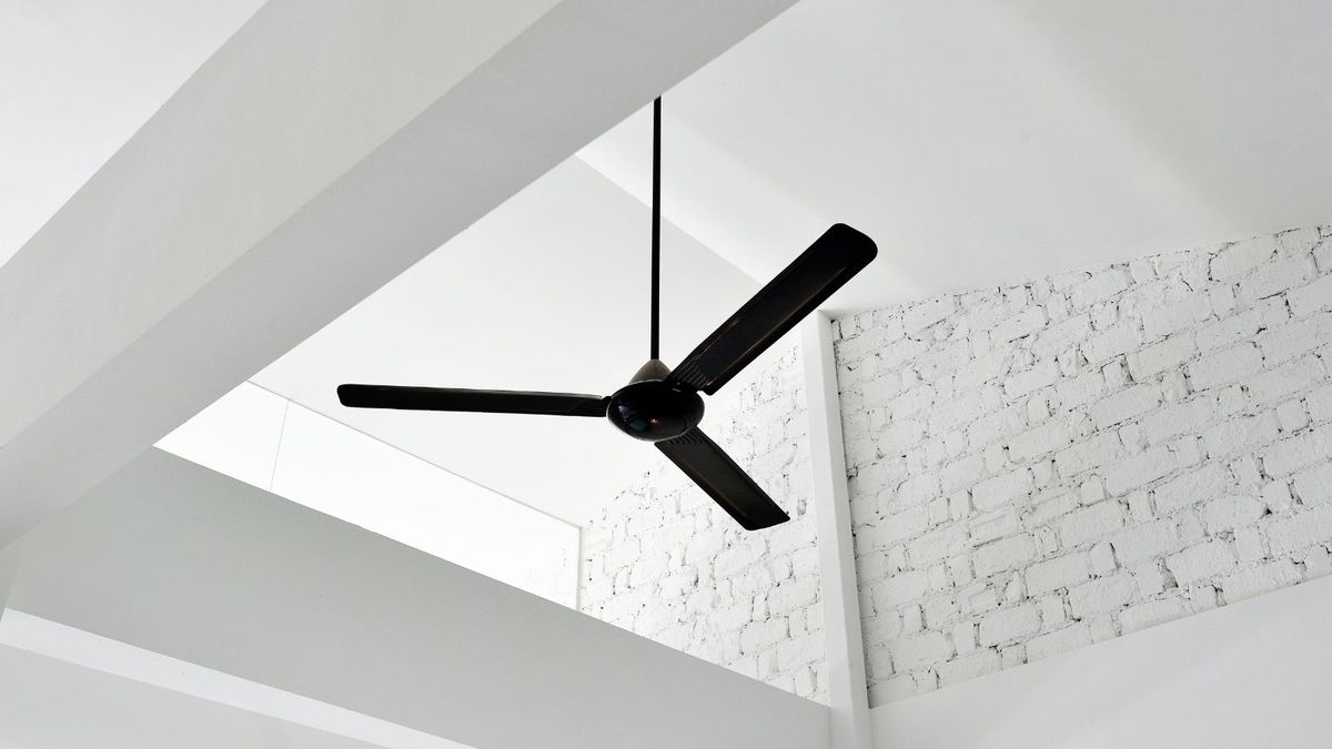 How to fix a wobbly ceiling fan: A step-by-step guide | Homes and Gardens