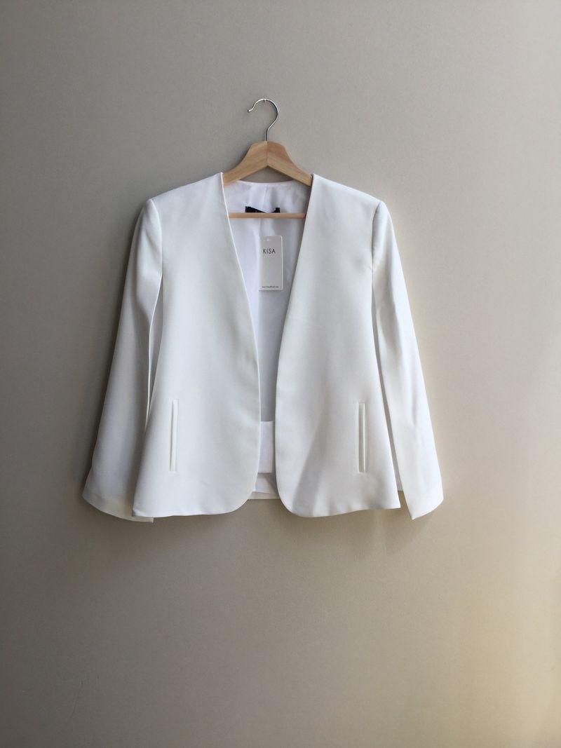 How to Wear a Cape Blazer— Cape Blazer Fashion 2023 | Marie Claire