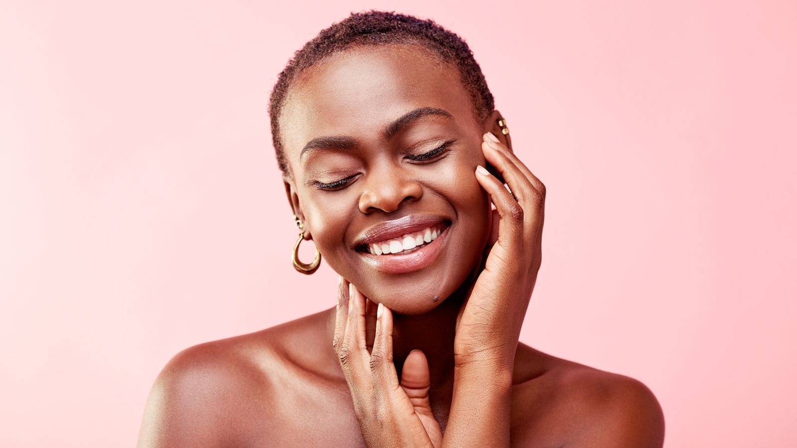 Best Cleanser For Combination Skin To Balance and Hydrate | Marie Claire UK