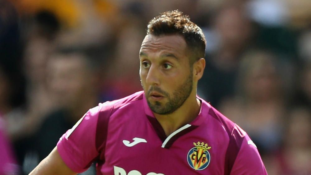 Cazorla unveiled by Villarreal with bizarre magic stunt | FourFourTwo
