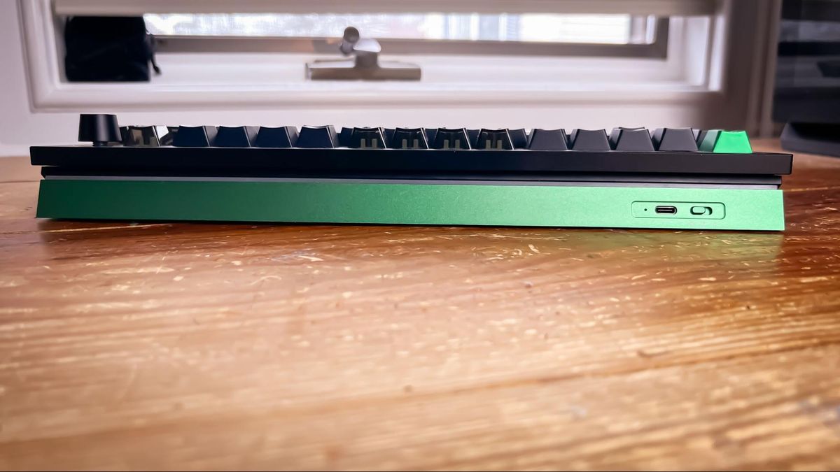 Lemokey L5 HE 8K Review: The most customizable 75-percent? | Tom's Hardware