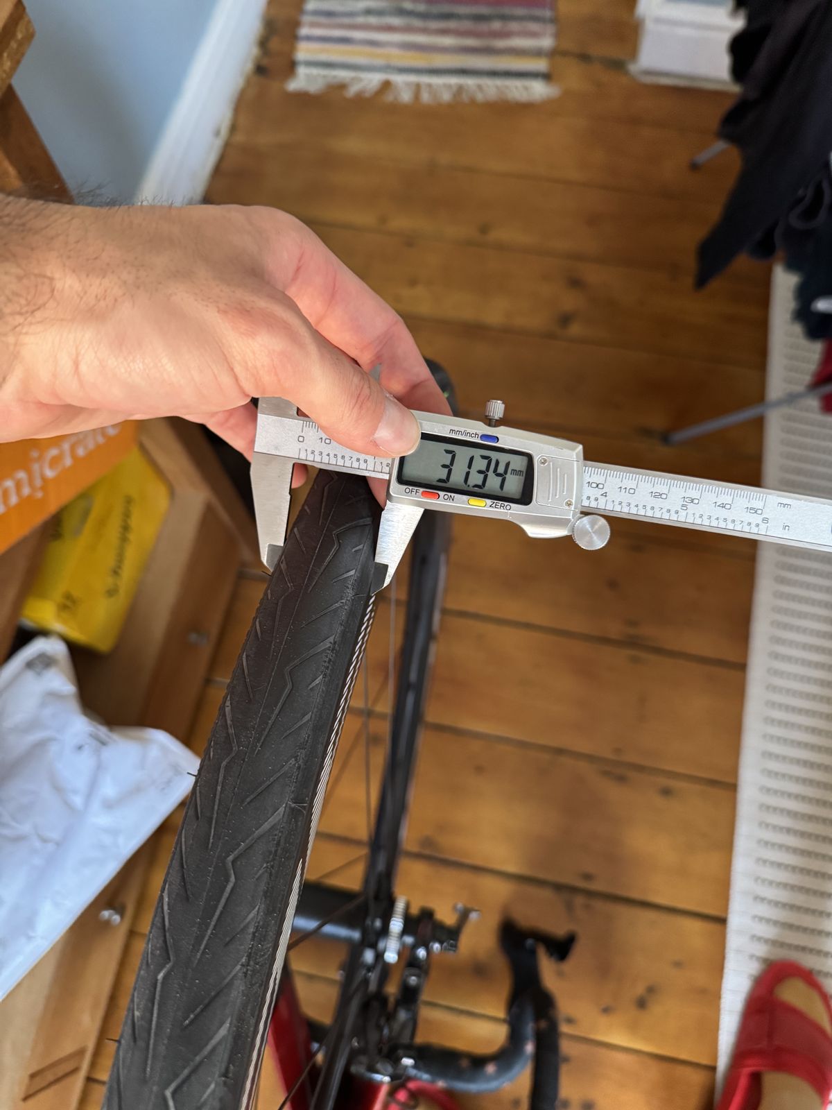 Pirelli Cinturato Velo review: grippy, versatile, and roll well, but ...