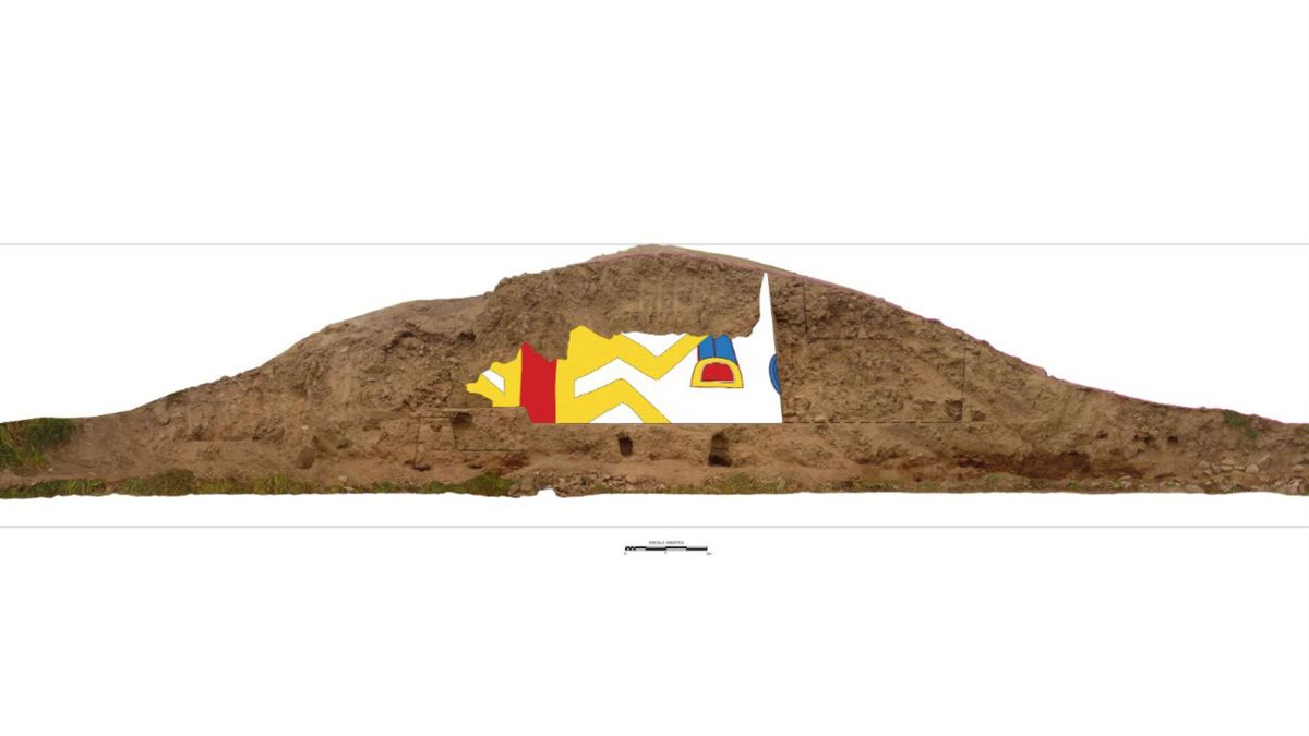 Knife-wielding spider god mural unearthed in Peru | Live Science