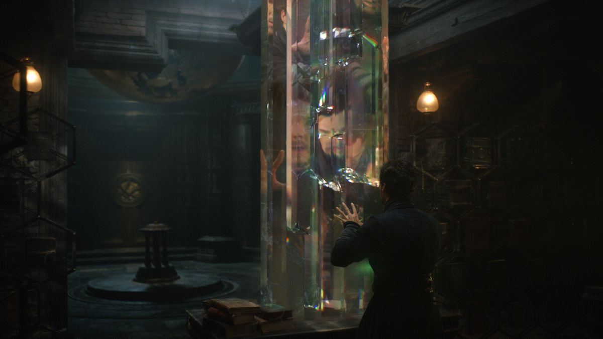 New Doctor Strange images tease more Inception-style city planning and ...