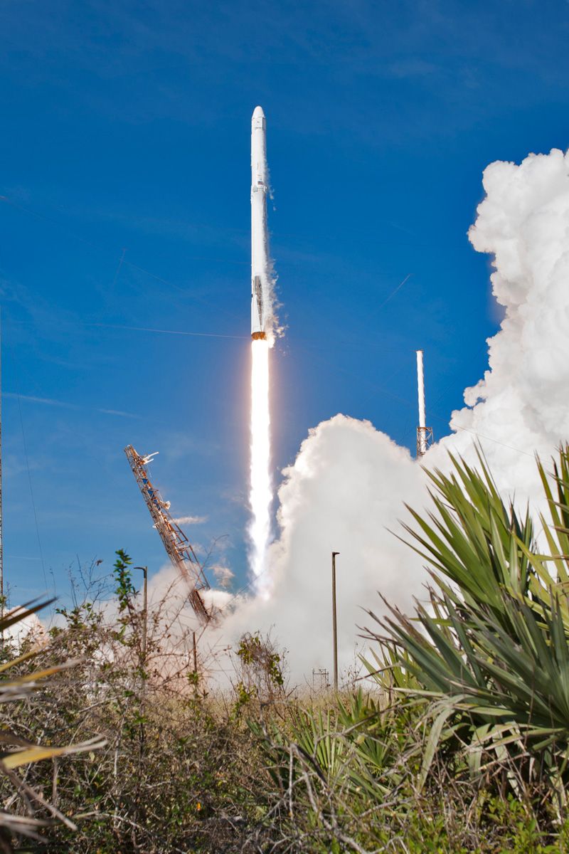 In Photos Spacex Launches Used Falcon 9 Rocket Dragon Capsule On Crs