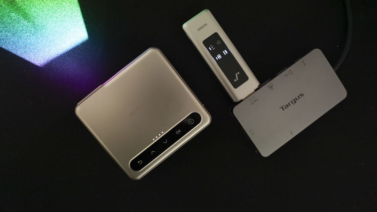 Aurzen ZIP Tri-Fold Portable Projector review | Tom's Guide