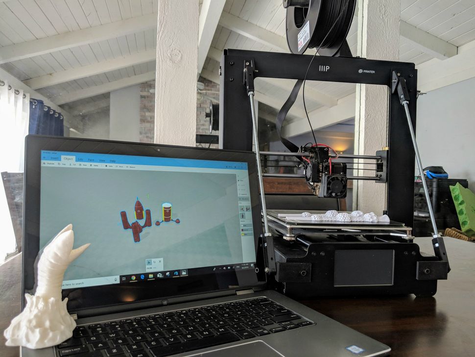 How to split a 3D model in 3D Builder | Windows Central